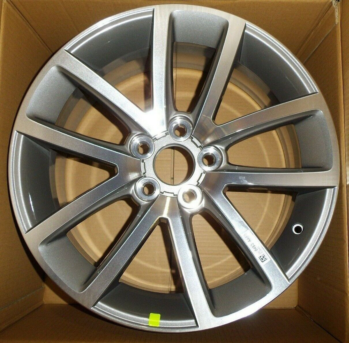 Holden Commodore VE SSV 19" x 8" Mag Wheel Warm Grey 2011 - 2012 Genui ...