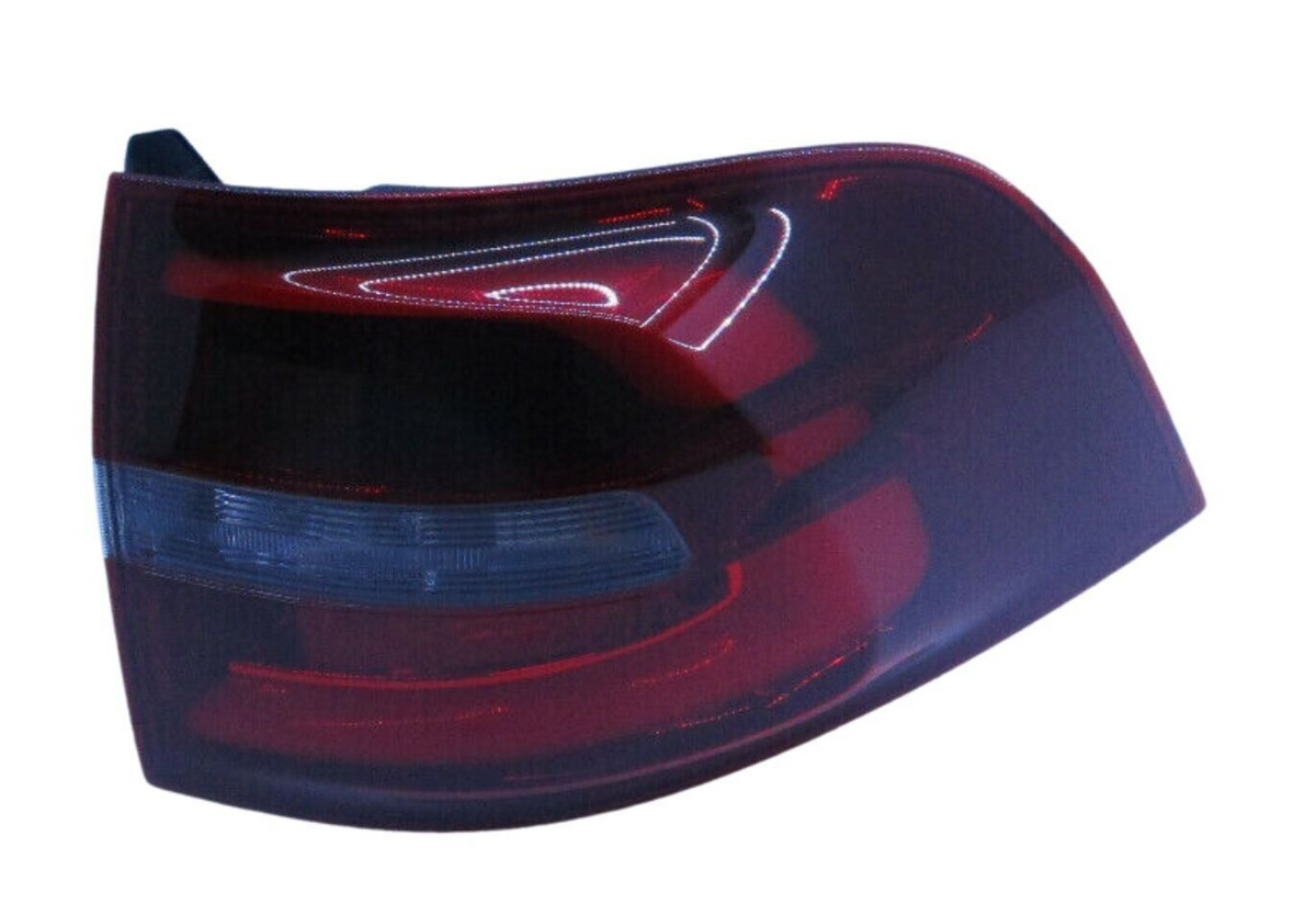 Holden Commodore VE VF Sports Wagon Right Hand Rear LED Tail Light Gen ...